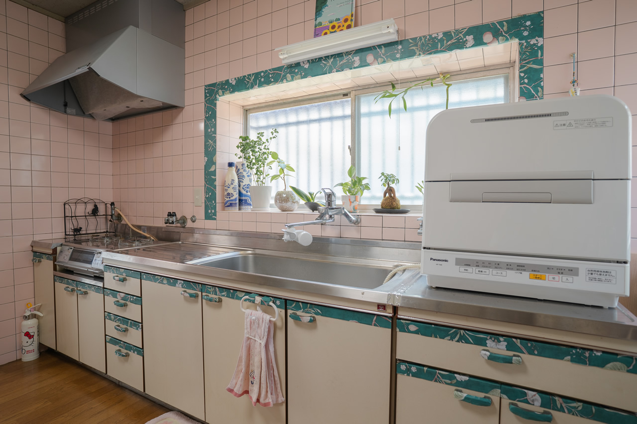 Kitchen | Showa Retro House in Toyonaka